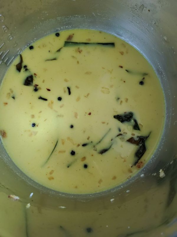 Easy Sri Lankan Yellow Rice - Hungry Lankan