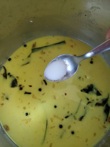 Easy Sri Lankan Yellow Rice - Hungry Lankan