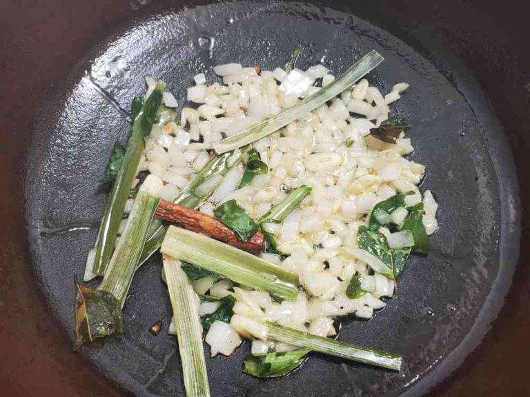 Sri Lankan Prawn/Isso Curry - Hungry Lankan