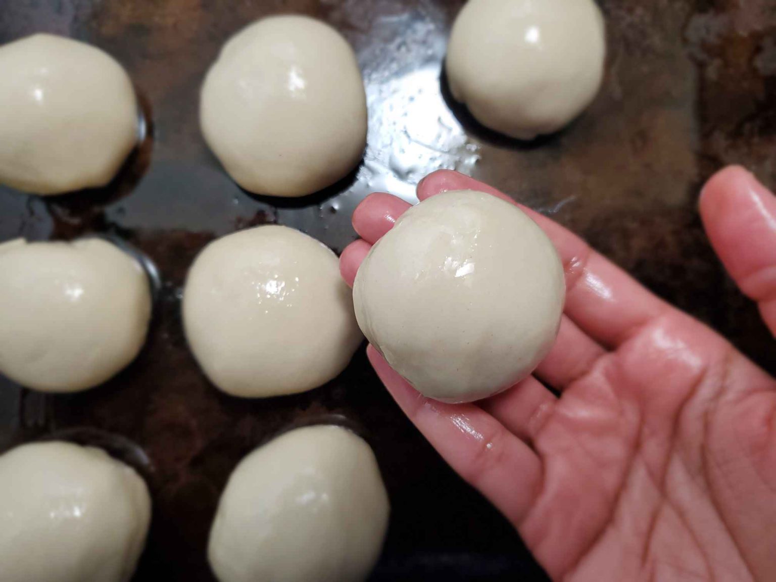 Sri Lankan Vegetable Roti (Elawalu Roti) - Hungry Lankan