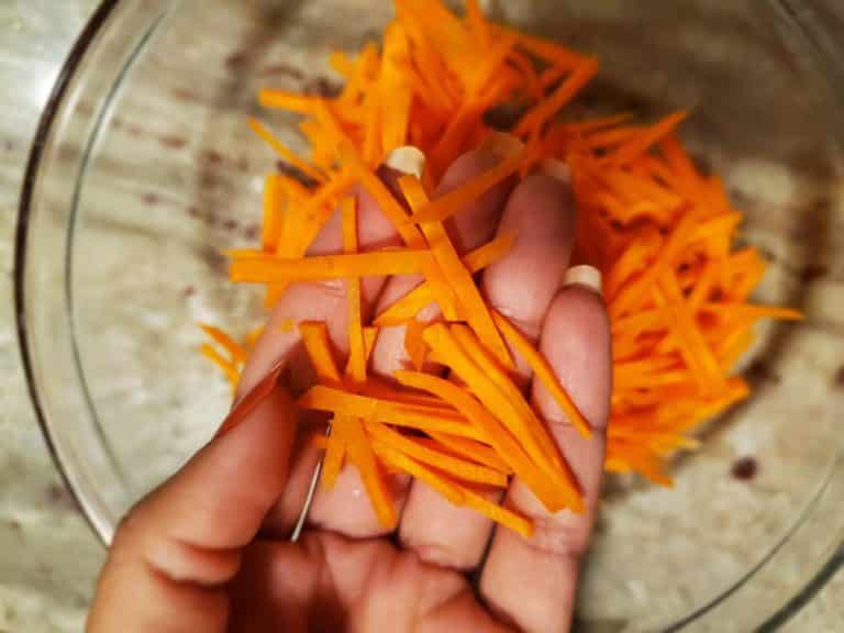 Sri Lankan Carrot Salad/Sambola - Hungry Lankan