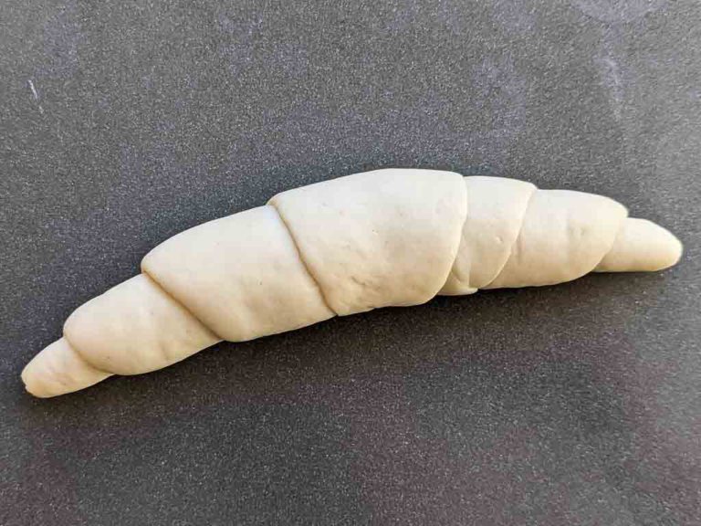 Sri Lankan Kimbula Buns - Hungry Lankan