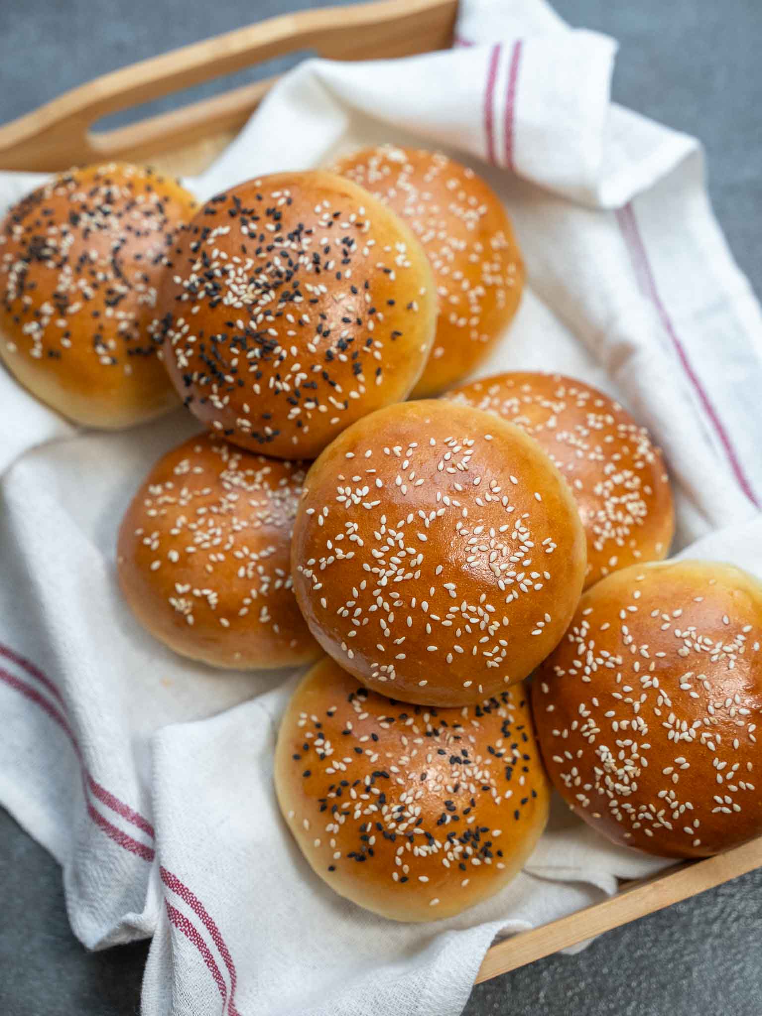 Homemade Hamburger Buns - Hungry Lankan